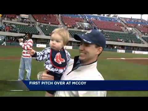 NBC 10's Joe Kayata throws out first pitch at PawSox game