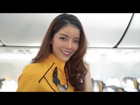 Thai flight attendants perform cover "Toxic" from Britney Spears (2017)