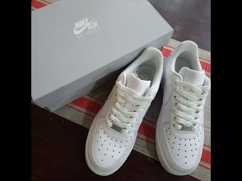 SNEAKER UNBOXING:  Nike Air Force 1 Low Women's Triple White