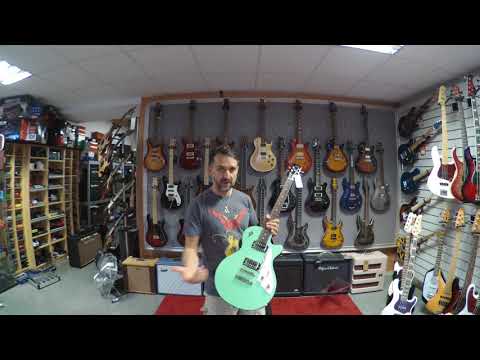 Duesenberg Starplayer Special Surf Green im Kufsteiner Musikhaus.
