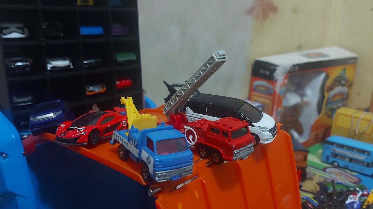 hunting hot wheels hunting tomica bekas keren keren mirip asli nya