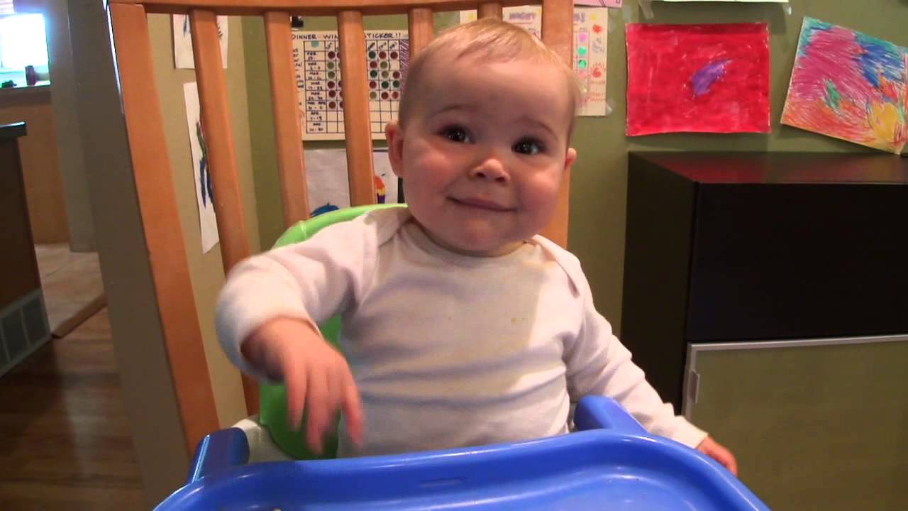 Universal stages of language acquisition -- Canonical or reduplicated babbling