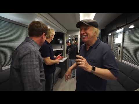 Gaither Vocal Band: Bus Tour