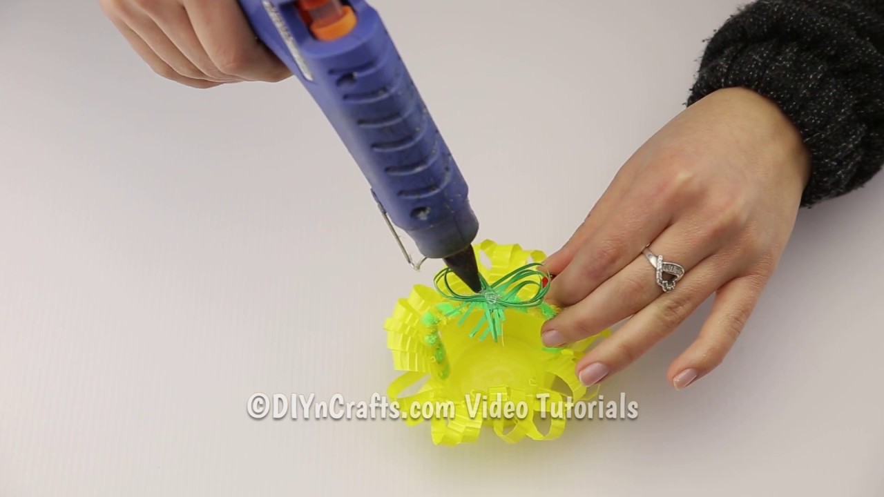 How to Make an Adorable Easter Basket out of a Plastic Cup