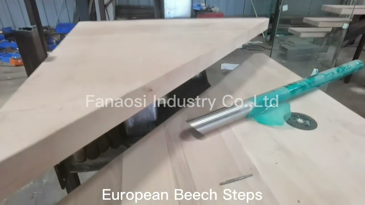 Mono stringer staircase with beech wood from China factory