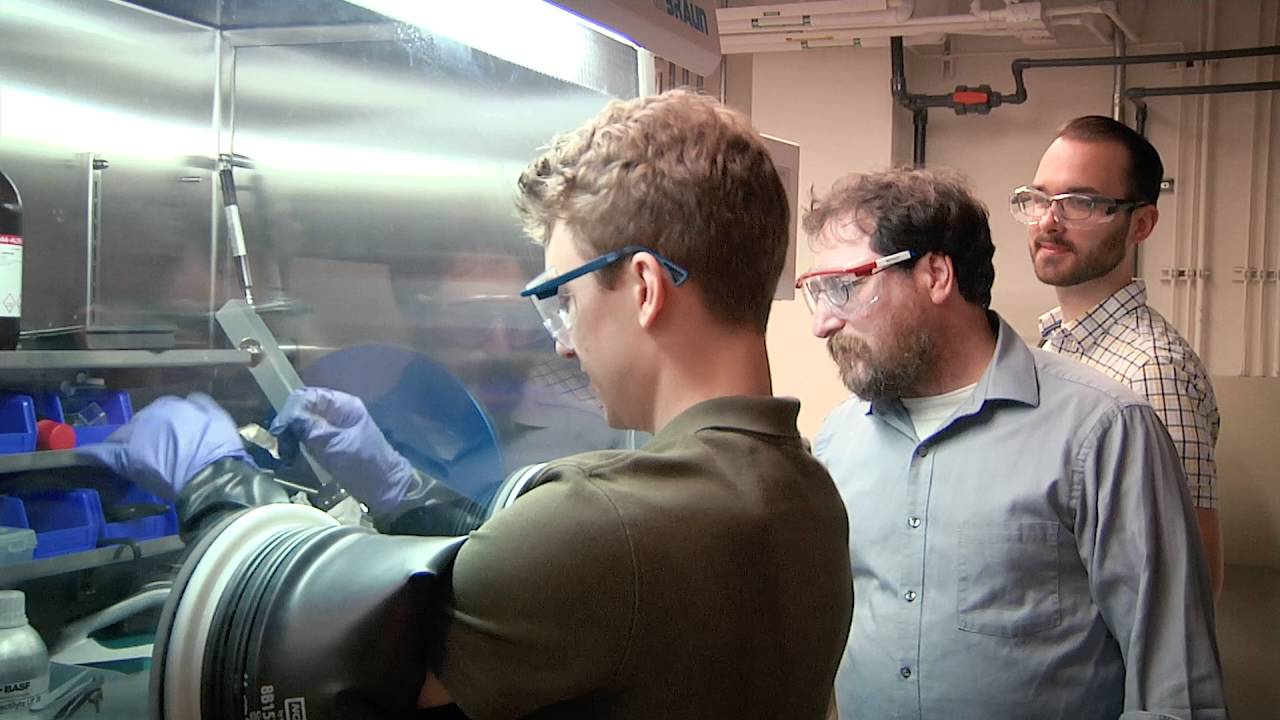 Undergraduates get research experience in leading labs