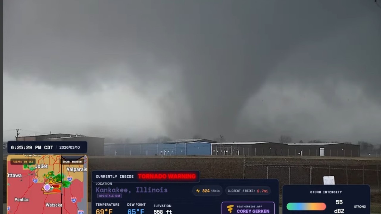 LIVE STORM CHASER - Severe Weather Outbreak Possible