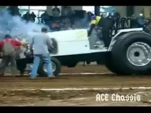 5 Best Tractor Pulling Videos - autoevolution