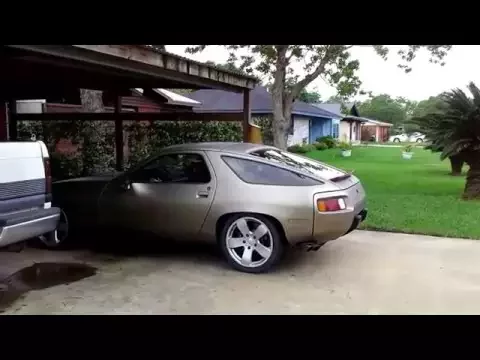 Intercontinental Engine Swap: Porsche 928 with Rare Toyota V12 ...