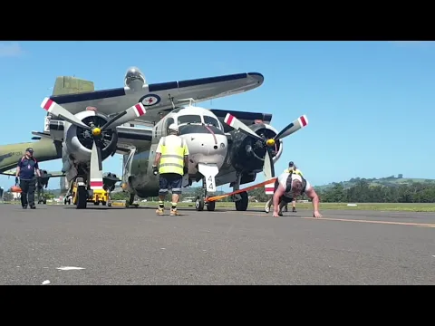 Strongman Gets Ready to Pull Several Cars With His Teeth in a World ...